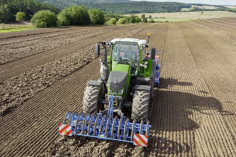D: Fendt 724 Vario beliebtester Traktor - Schweizer Bauer
