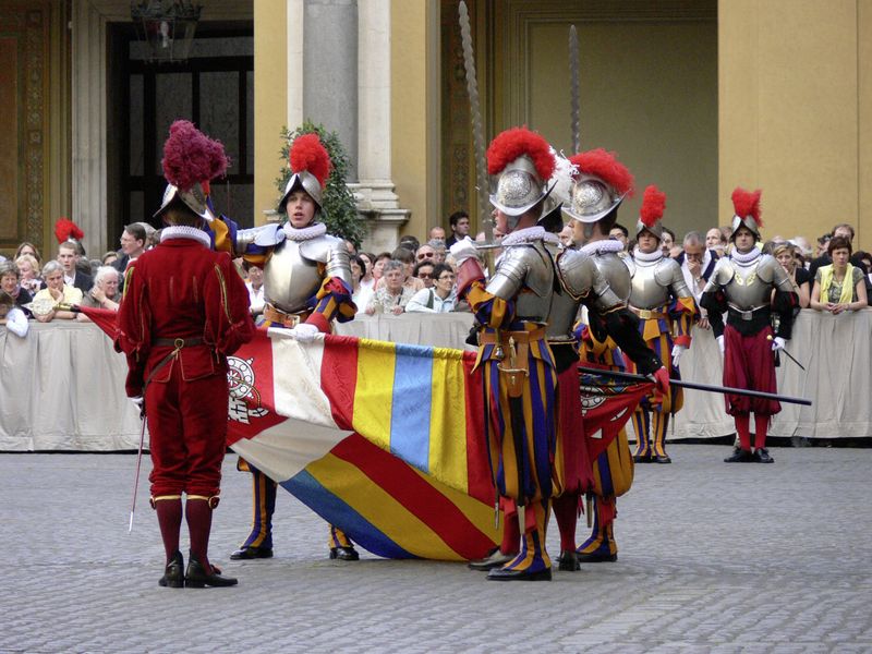Papst Franziskus wendet sich an die Schweizergarde - Schweizer Bauer