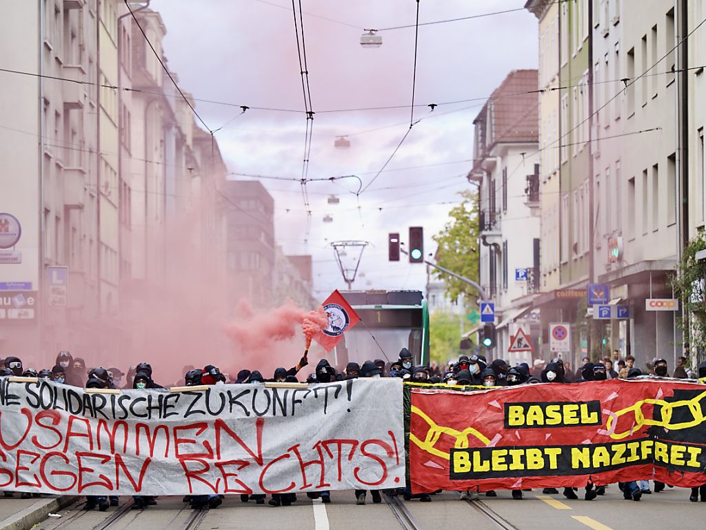 Basler Polizei nimmt Mass-Voll-Präsident Rimoldi in Gewahrsam ...