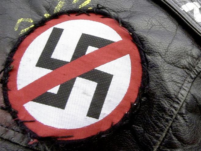 Nazi-Symbole verbieten? Staatsrat will den Bund entscheiden lassen ...