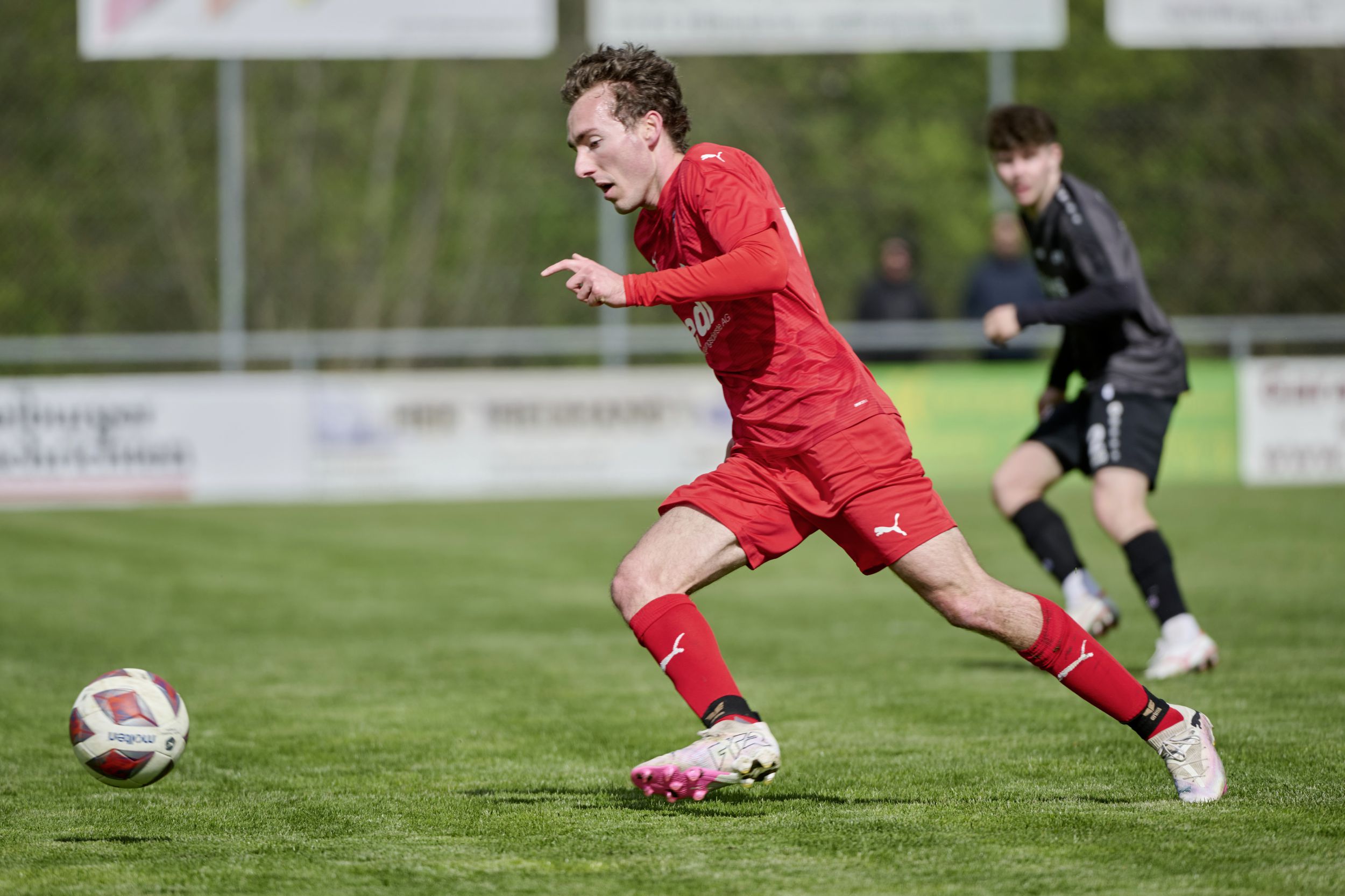 Der FC Kerzers gewinnt spät, aber verdient - Freiburger Nachrichten
