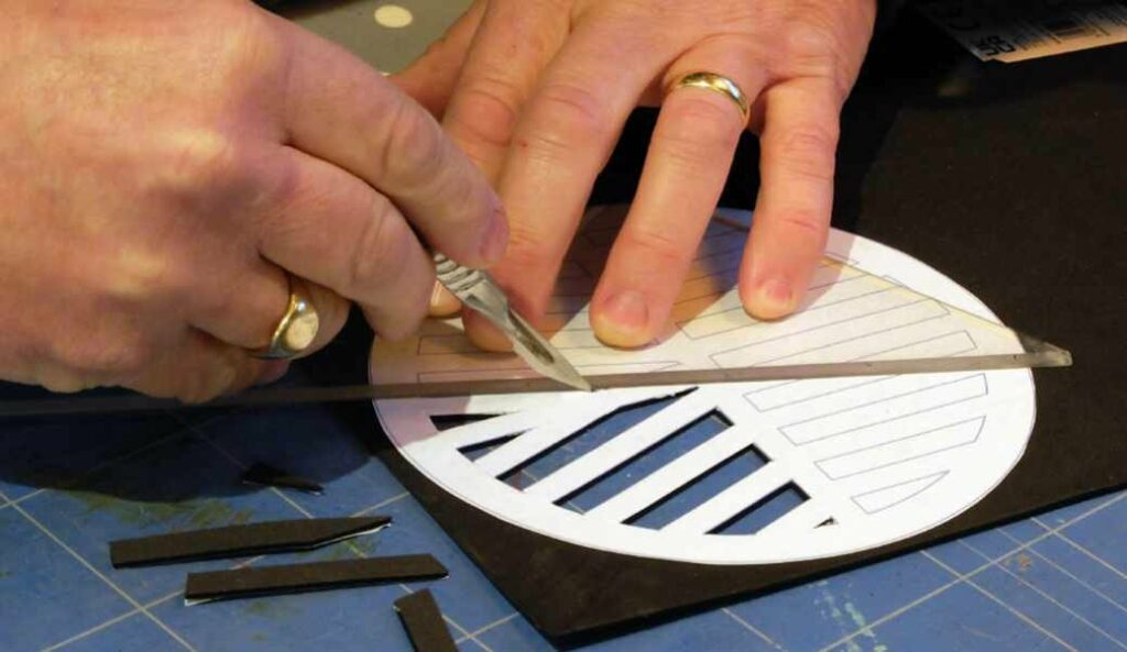 DIY Astronomy: Build a Bahtinov mask – BBC Sky at Night